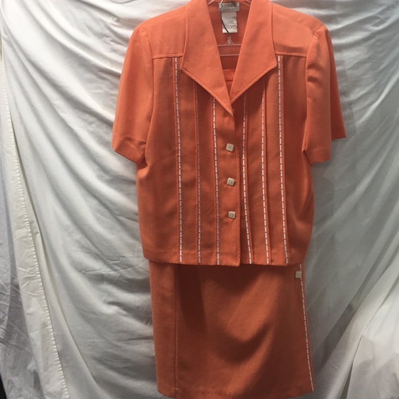 Koret | Skirts | Koret Skirt Suit 2 Piece Ladies Sz 2 | Poshmark